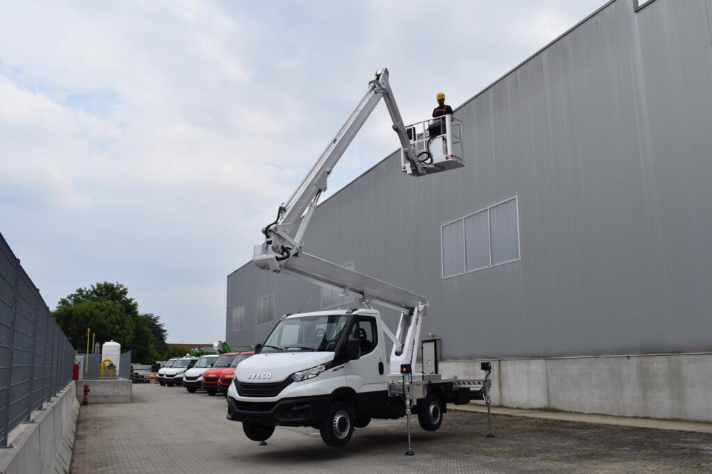 MULTITEL PAGLIERO DELIVERS 35 VIDEO TUTORIALS TO GET TO KNOW TRUCK ...